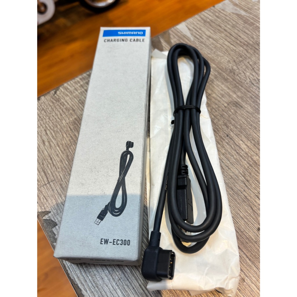 佶昇動輪車-SHIMANO EW-EC300 1500MM 新款12速 Di2充電線接頭 充電器 現貨供應 | 蝦皮購物