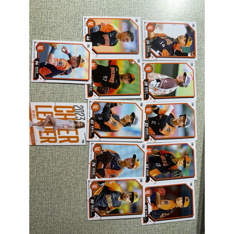 【整批出清】2021 2023 CPBL中華職棒球員卡 啦啦隊 統一獅 特卡 古林睿煬 少少 JOY 詩詩 MINA | 蝦皮購物