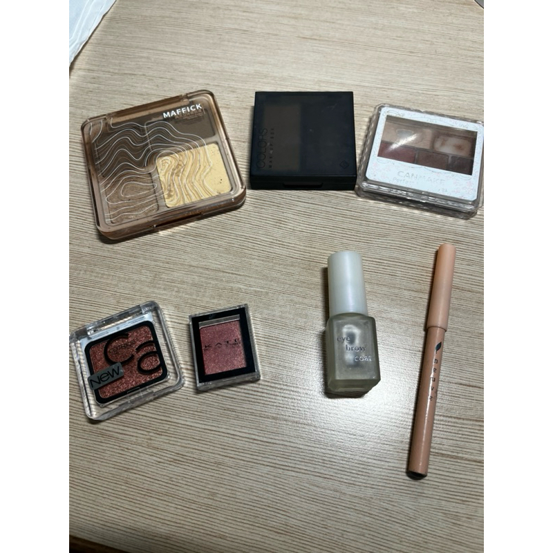 Solone修容打亮 CANMAKE五色眼影盤 catrice 眼影 Kate眼大創眉毛雨衣眉毛定型液 資生堂惹我眉筆 | 蝦皮購物