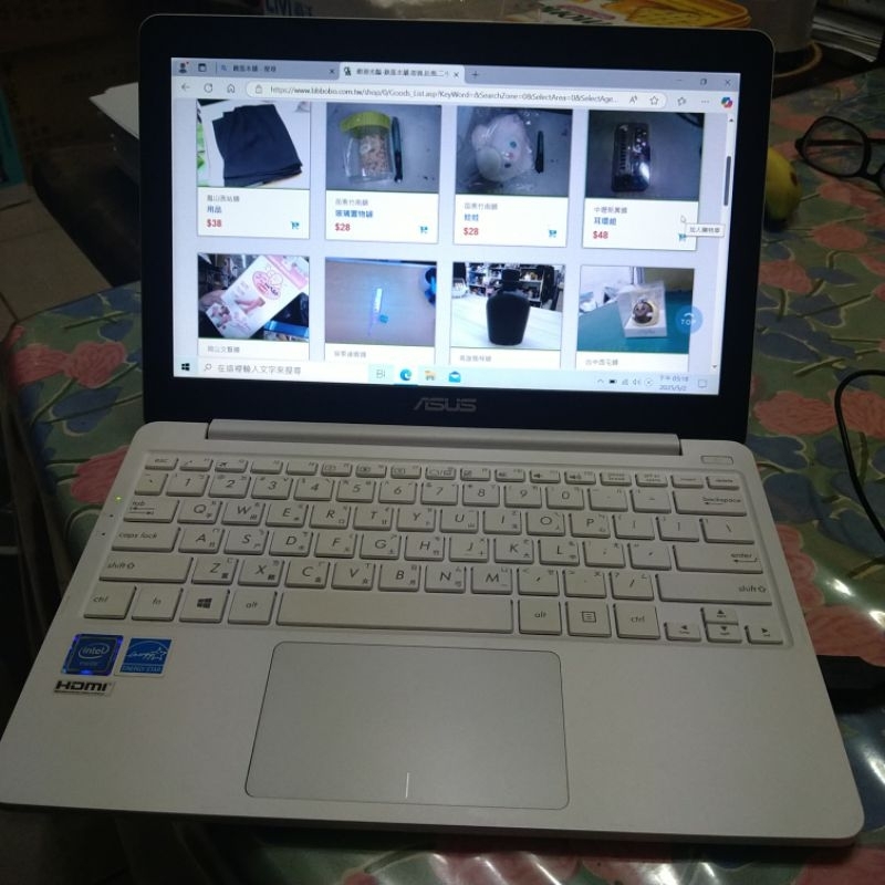 ASUS E203N筆記型電腦，功能正常，4G/32G（2301） | 蝦皮購物