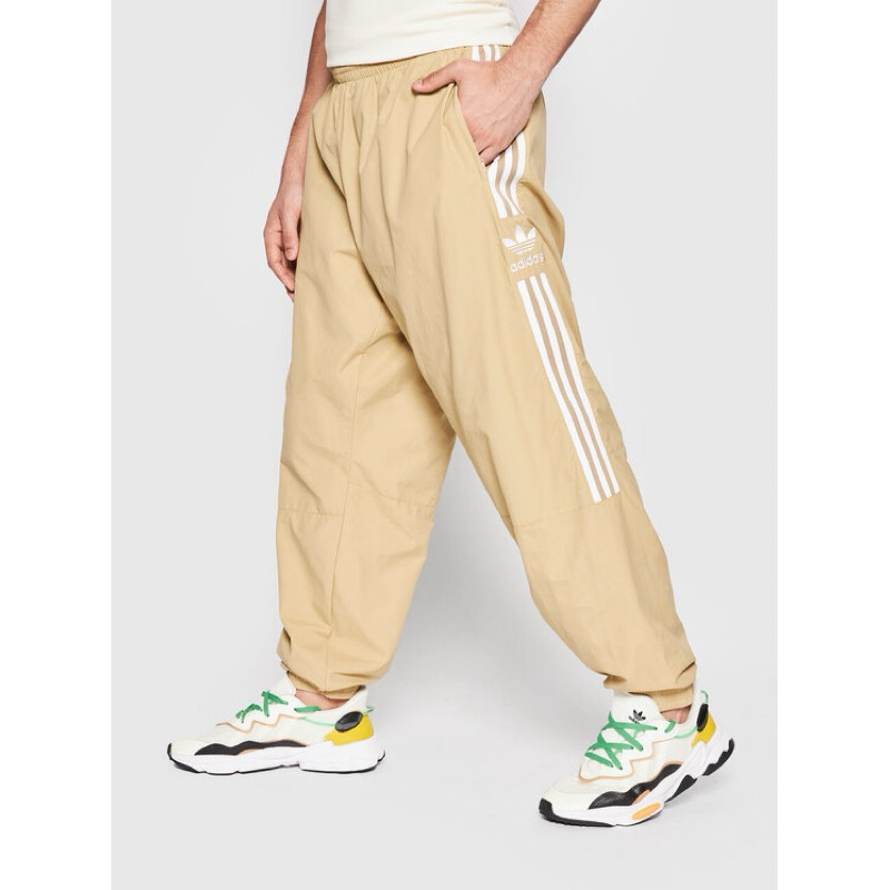 ADIDAS LOCK UP TRACK PANT Large size | 蝦皮購物