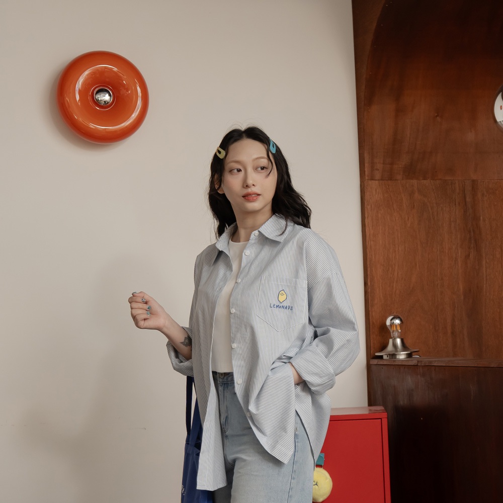 QUEENSHOP_ S 女裝 聯名 Second Morning 檸檬刺繡口袋條紋襯衫 現+預 【01025613】 | 蝦皮購物