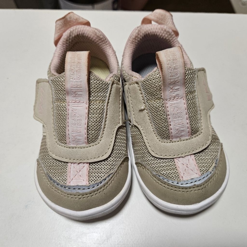 (二手)IFME 童鞋 13.5 | 蝦皮購物