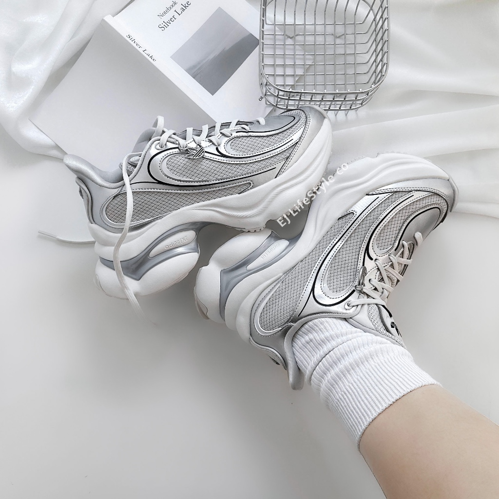 -EJ- 現貨 ADIDAS OZVENUZ 液態白銀 銀灰 白灰 蝴蝶鞋 增高 厚底 宋雨琦同款 女鞋 KI0557 | 蝦皮購物