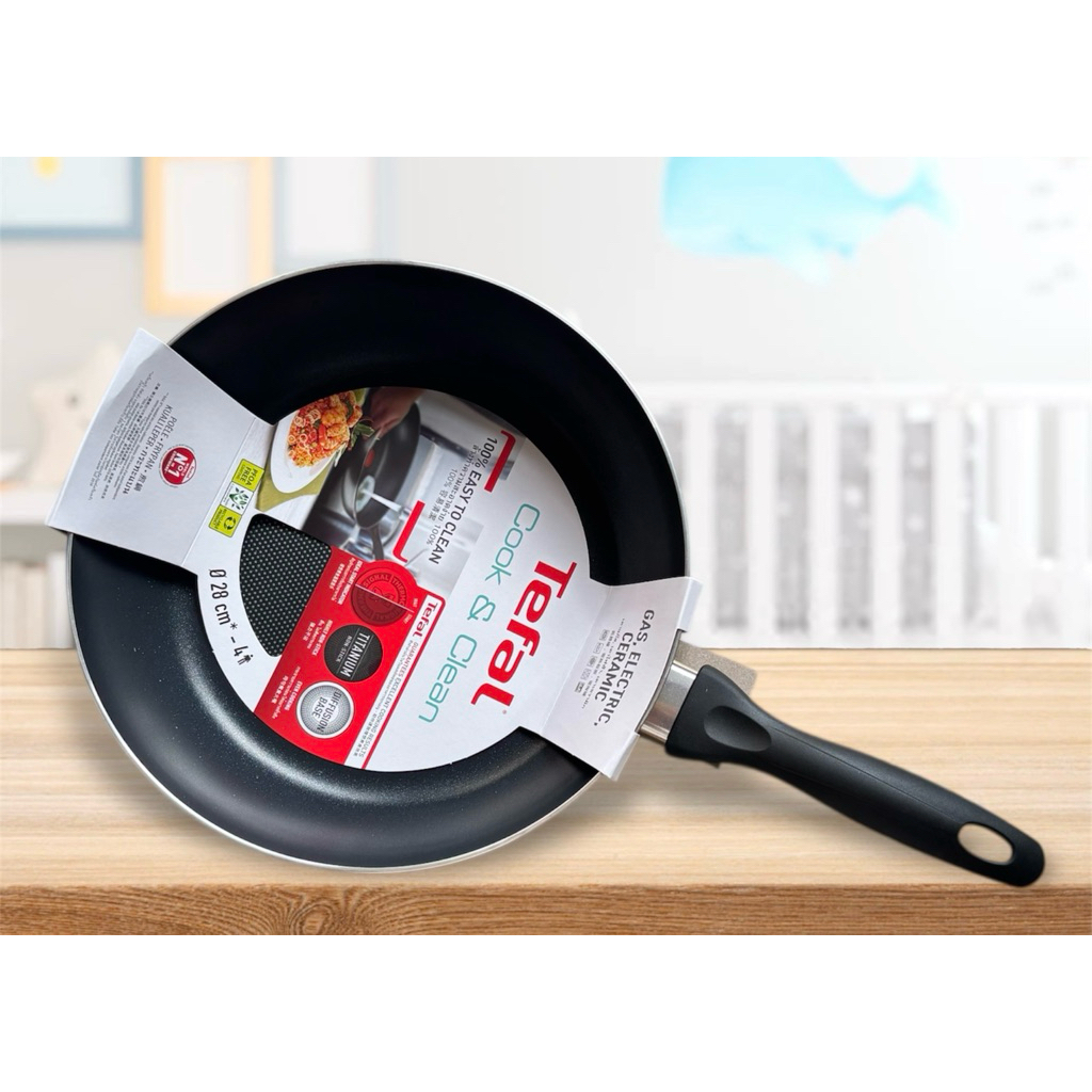 製造日期：2025年8月 Tefal 特福 法國 極致黑艷系列28公分不沾深平鍋 | 蝦皮購物