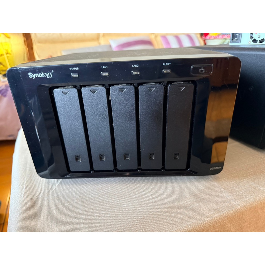 Synology DS1010+ 網路硬碟 網路雲端 NAS 伺服器 私有雲 (二手) | 蝦皮購物