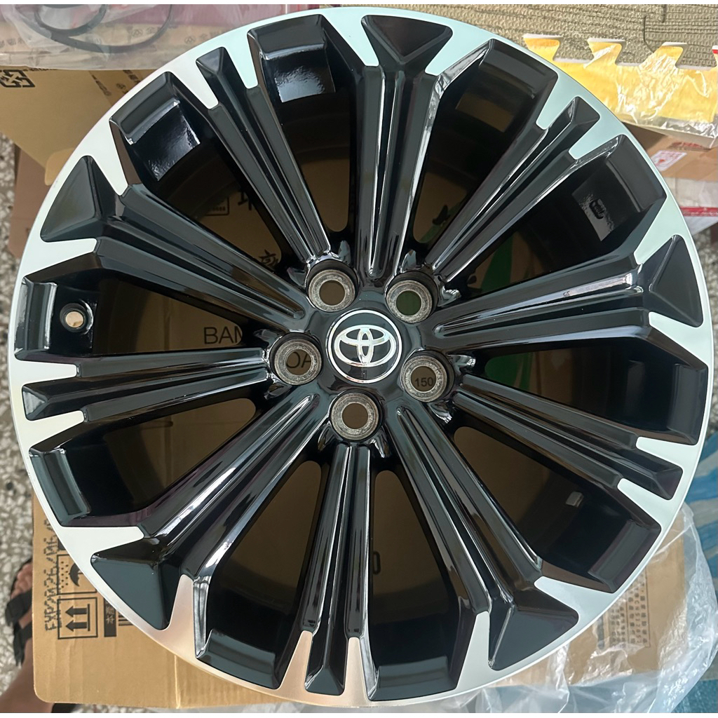 正廠二手單顆 Toyota GR Altis 12代 17吋 5孔 100 雙色切削 鋁圈 輪框 （225/45） | 蝦皮購物