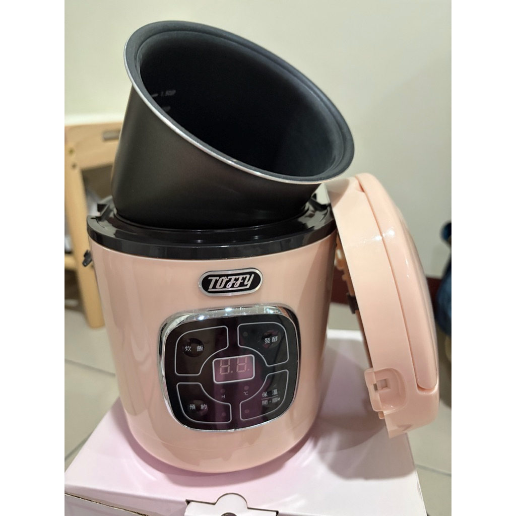 Toffy微電腦炊飯鍋 小電鍋 蜜桃粉色 二手保存良好 | 蝦皮購物