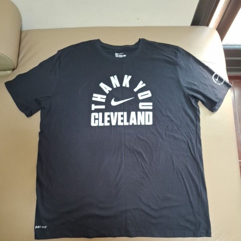 全新正品 Nike 詹姆斯 LBJ LeBron James Thank You Cleveland 黑色 XL | 蝦皮購物