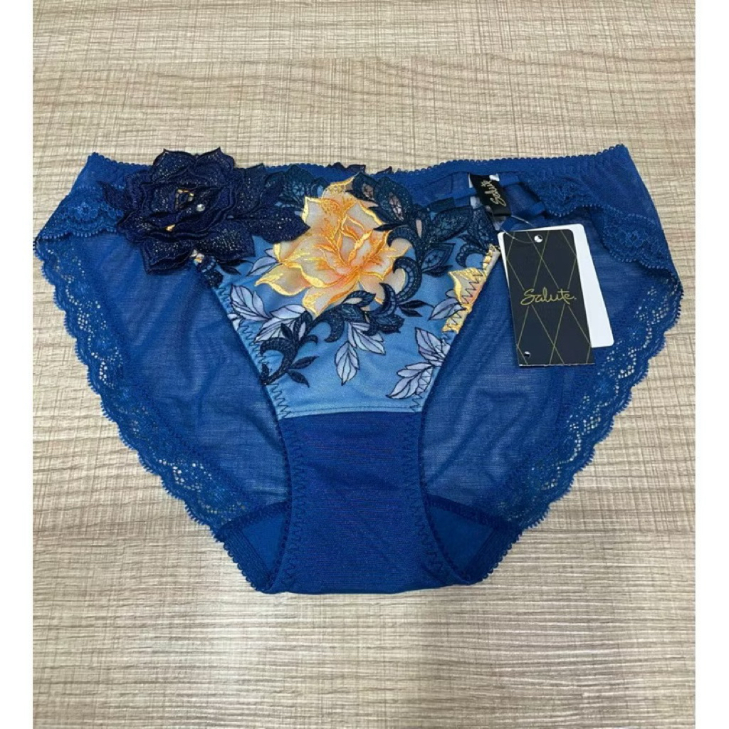 日本製Salute莎露 97G内衣褲 三角褲L店鋪限定 | 蝦皮購物