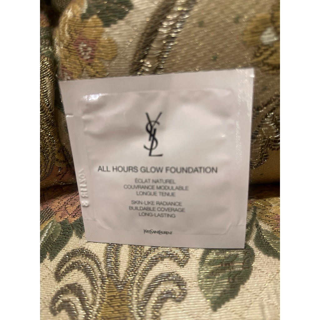 YSL 聖羅蘭 新品 恆久完美裸光無瑕粉底露 LC2 /LN4 0.8ml 粉底液 | 蝦皮購物