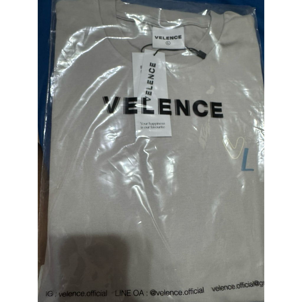 泰星 Win Metawin 品牌 Velence Stay Positive 系列T shirt （灰 尺寸L) | 蝦皮購物