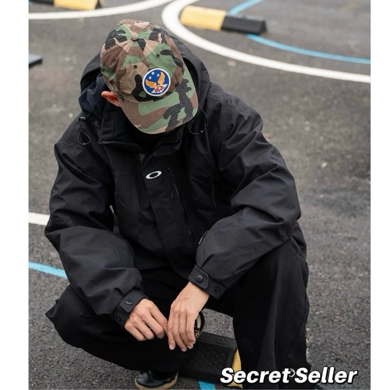 【Secret_seller】Oakley 城市機能戶外 防風防水材質 衝鋒夾克外套Stu | 蝦皮購物