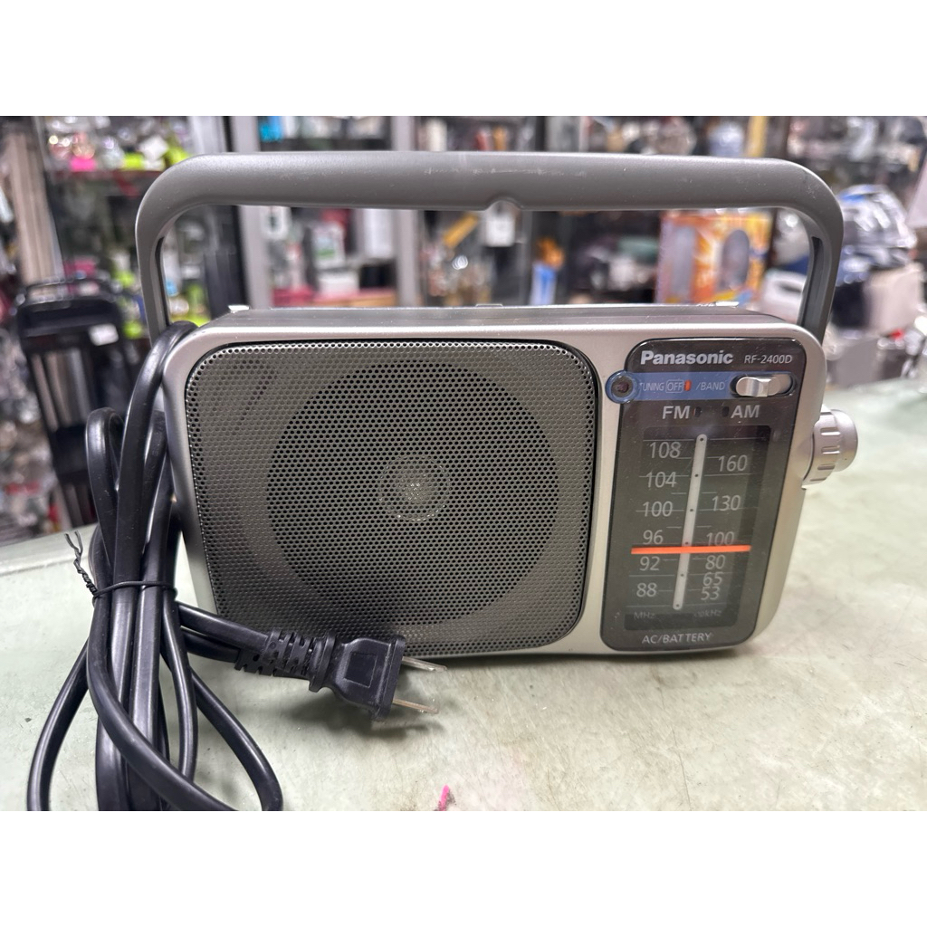 PANASONIC RF-2400D 國際牌收音機FM/AM 收音機插電裝電池兩用 | 蝦皮購物
