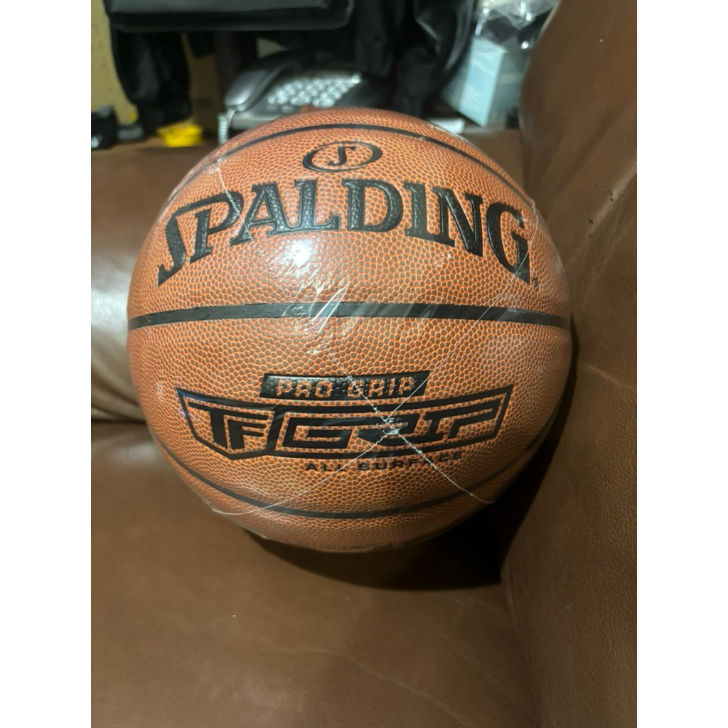 Spalding 斯伯丁 Pro Grip 室外合成皮籃球 | 蝦皮購物
