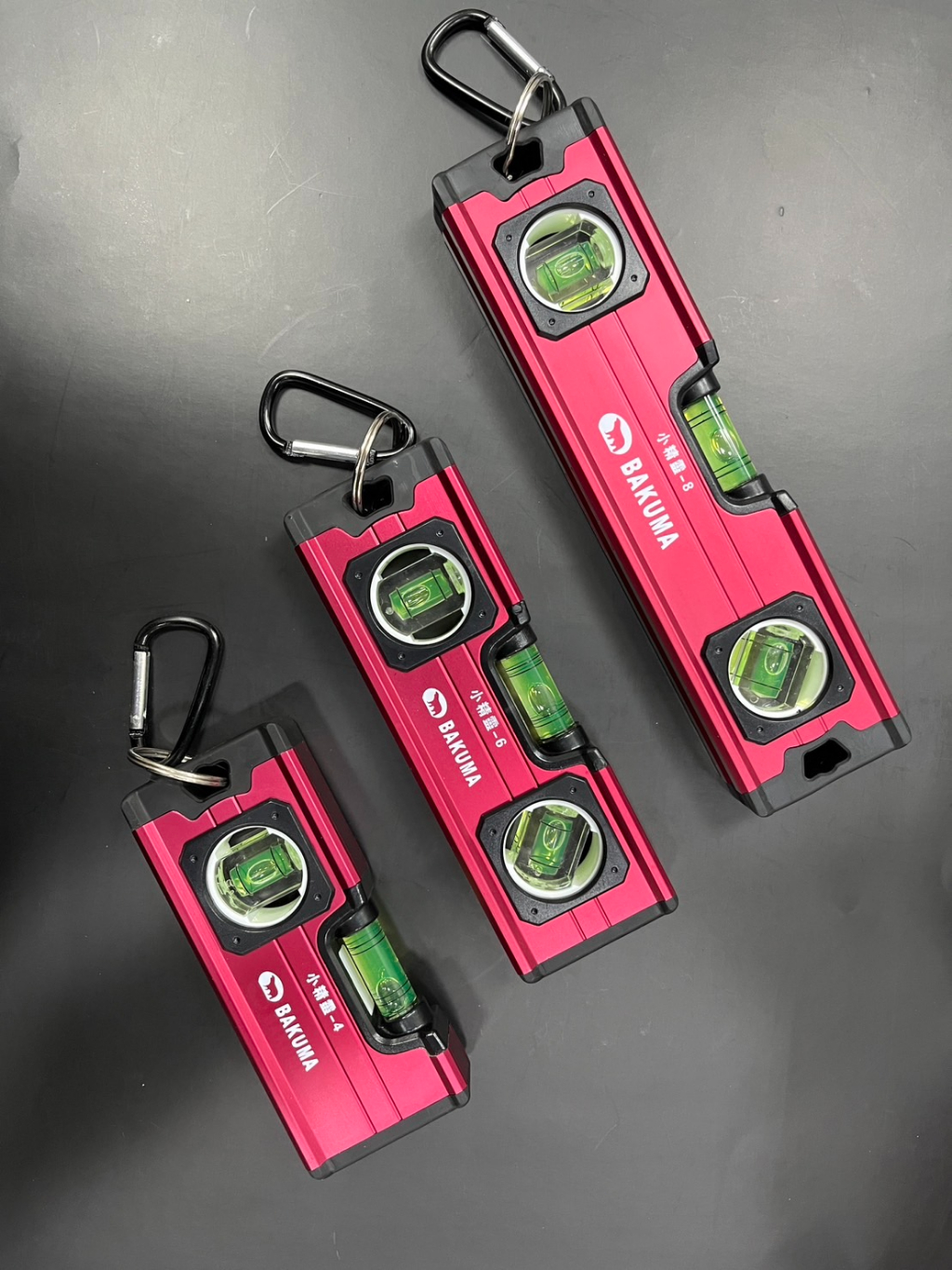 (附發票) 磁力水平尺 熊牌 BAKUMA 4" 6" 8" 強力磁吸 耐衝擊 高精準 水平 垂直 小精靈 含稅附發票 | 蝦皮購物