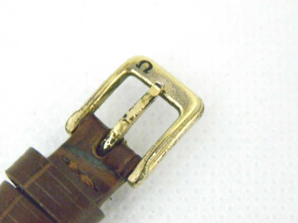 [專業] 女錶 [OMEGA 1375] 歐米茄 蝶飛系列 金色石英錶 [金色面]/時尚錶 | 蝦皮購物