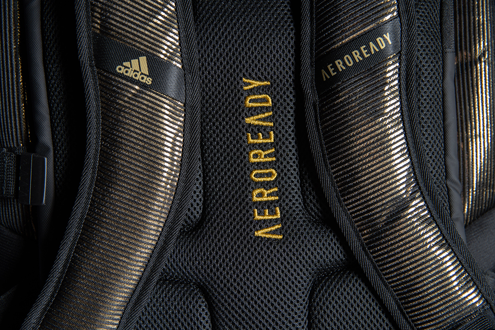 Adidas XS5金緻後背包 旅遊包 登山休閒包 運動包 羽球包減壓推薦 | 蝦皮購物