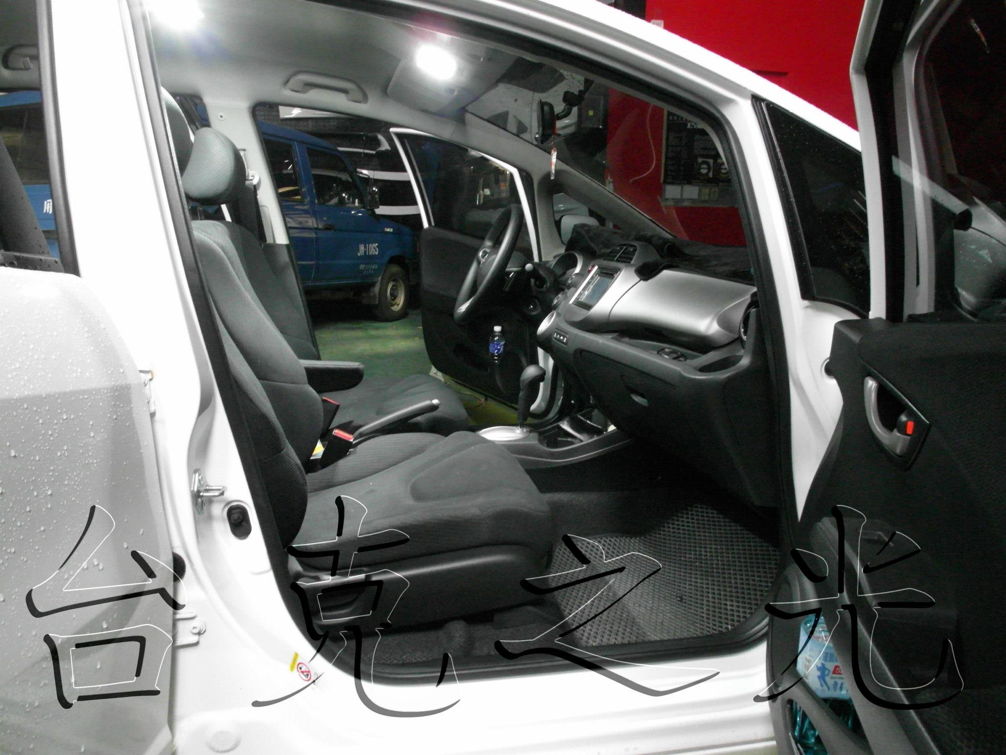 台克之光-HONDA FIT2 / FIT2.5-改裝燈系/ LED-18HP白光/頂上室內燈 | 蝦皮購物