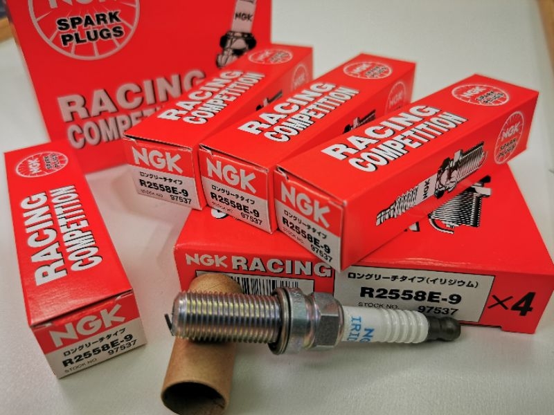 日本 Revolution NGK Racing 高性能 競技型 比賽用 銥合金火星塞 R2558E-9 一套販售 | 蝦皮購物