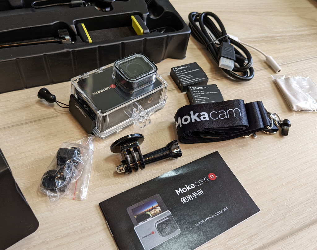 【免運】Mokacam 運動相機 Alpha3 ɑ3 紅點獎 質感設計 觸控螢幕 附三腳架雲台自拍桿 紀錄旅程的好幫手 | 蝦皮購物