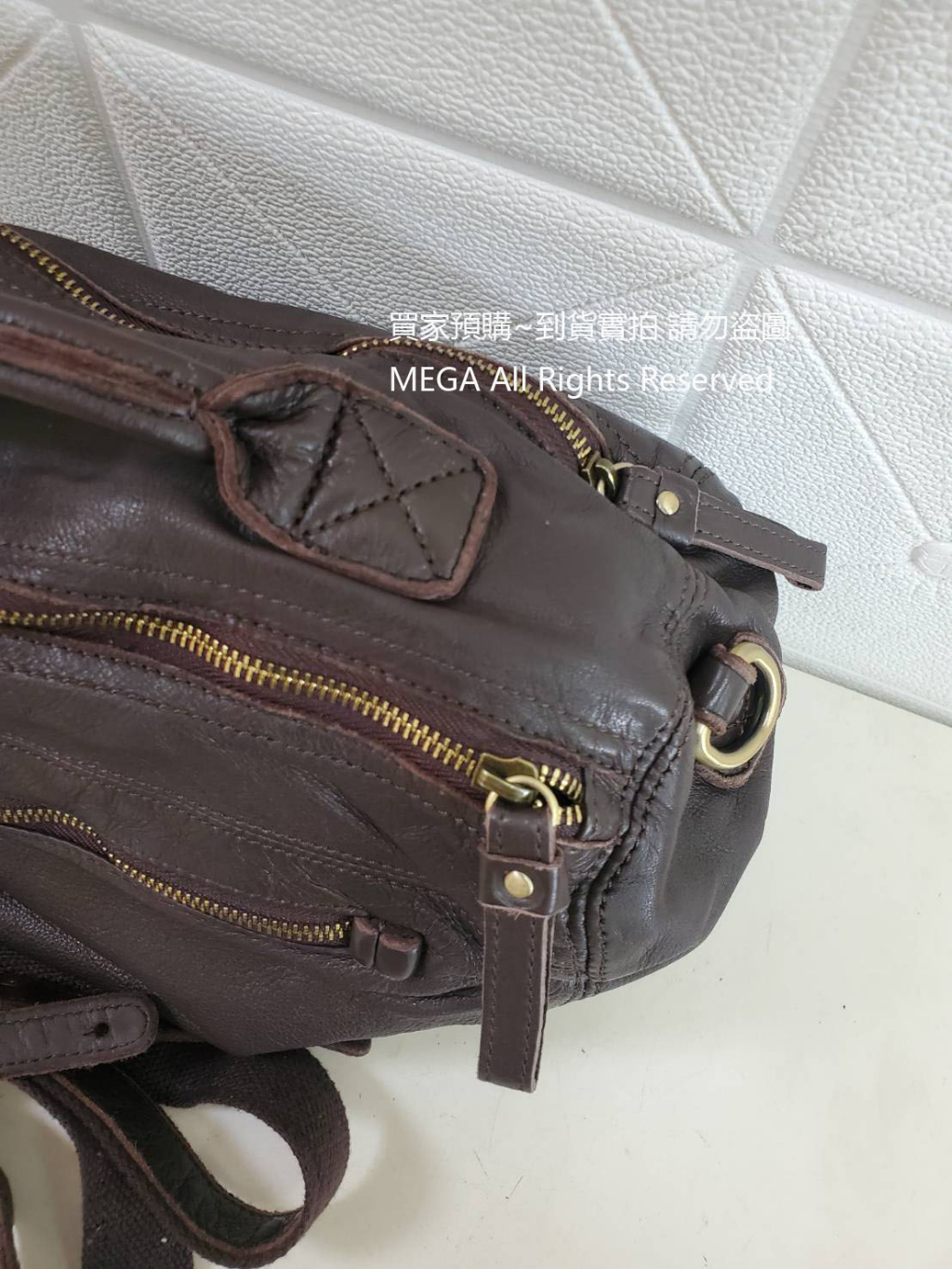 ⚠️ 現貨 深咖 愛 BAG SHOP 韓包專賣 DAAD ADAD 超輕軟水洗牛皮革 拉鍊夾層 手提 肩背包 3190 | 蝦皮購物