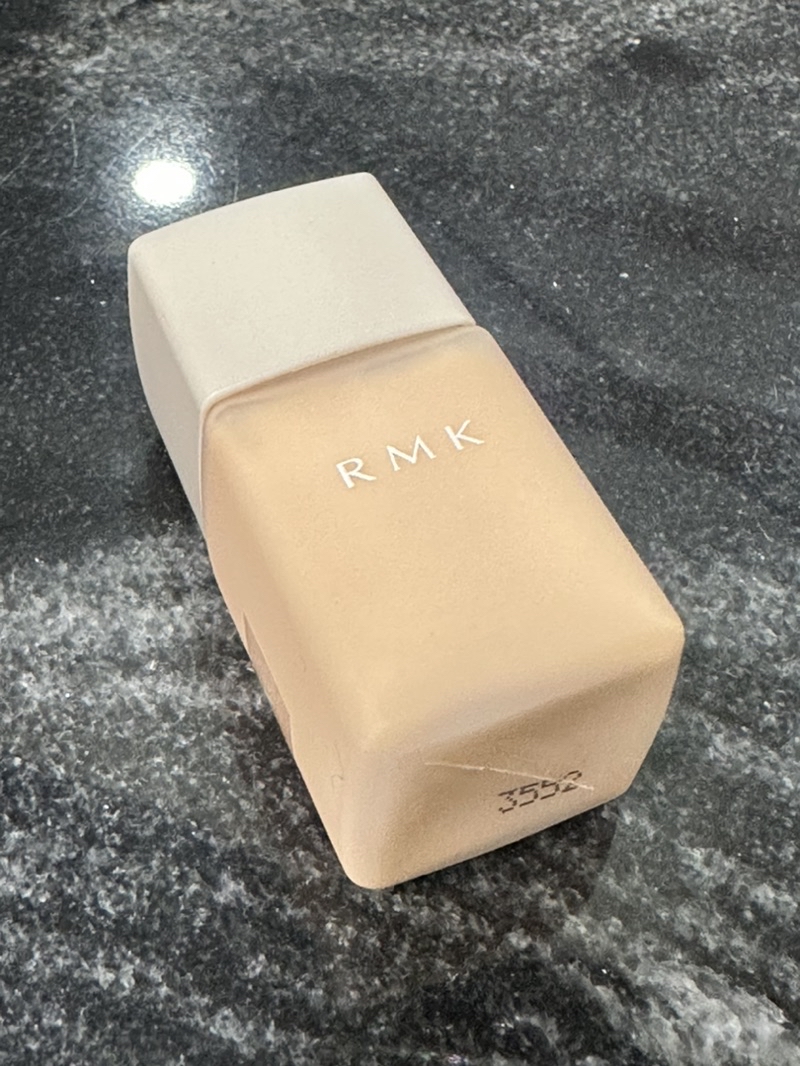 專櫃正品 RMK 完美無瑕粉底液15Ml Spf20 Pa++ 色號200L 新品現貨超低價 | 蝦皮購物
