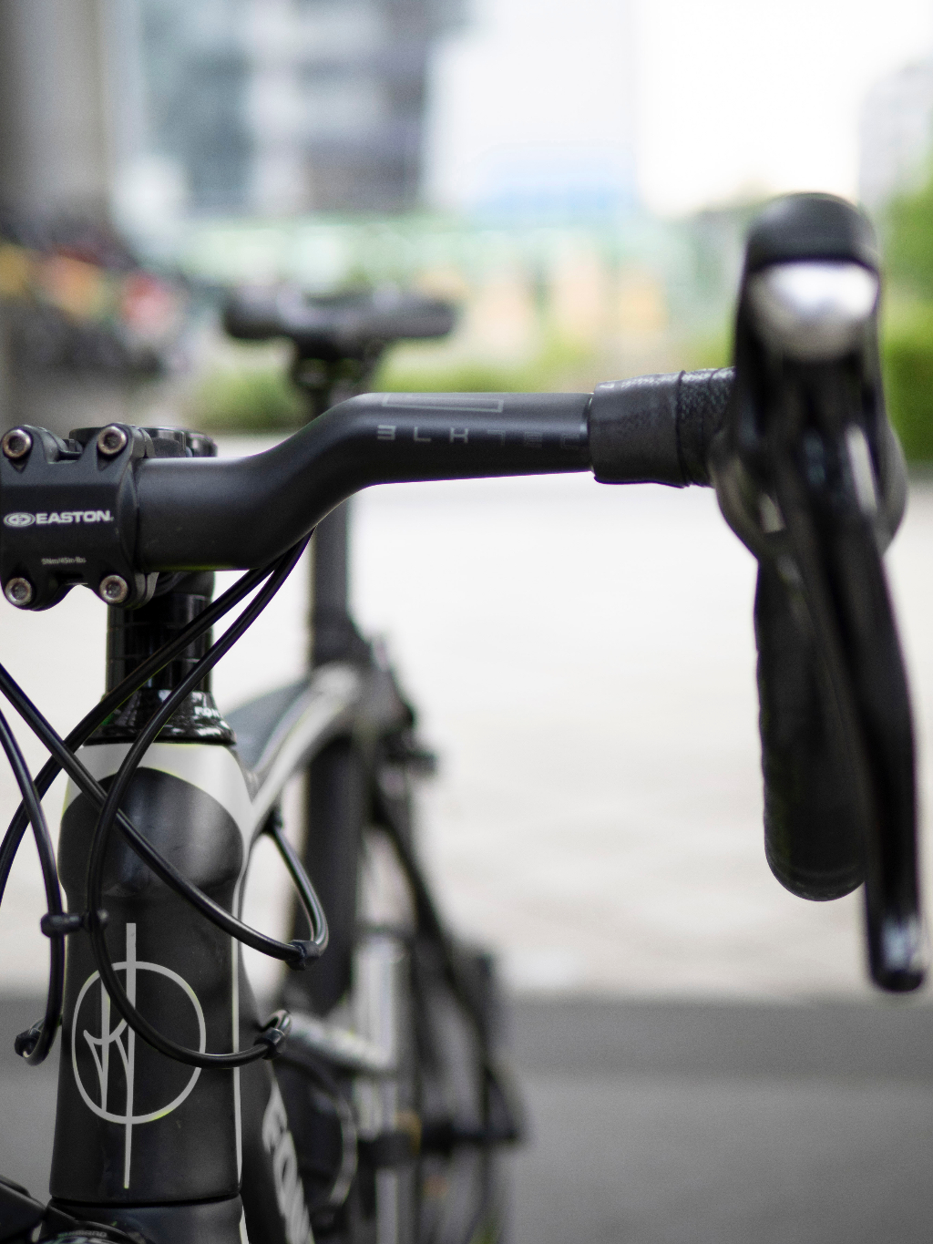 英國BLKTEC R6抬升型碳纖公路車彎把 Rise 20mm Reach68mm 空力 > BIKEfun拜訪單車 | 蝦皮購物