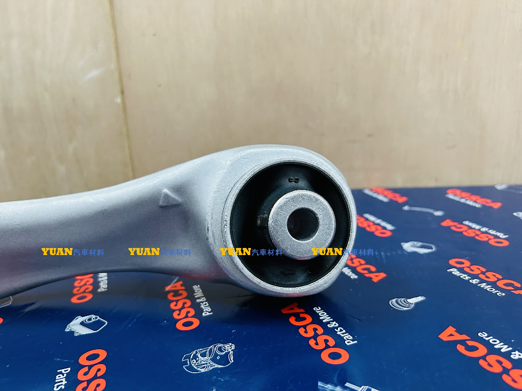 三腳架 三角架 BMW F10 F11 F12 F06 F12 F13 31126775971 | 蝦皮購物