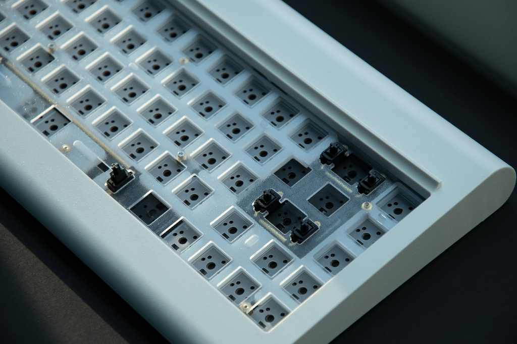 【VortexKeyboard】PC66 套件(無軸無鍵帽) 66/68鍵 三模藍芽2.4G熱插拔機械鍵盤 復古造型鍵盤 | 蝦皮購物