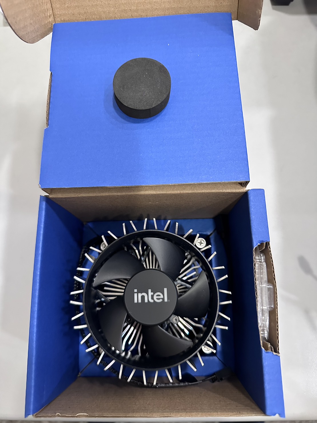 全新 Intel 原廠風扇 12代 I9 LGA1700 LaminarRH1 銅底CPU風扇 | 蝦皮購物