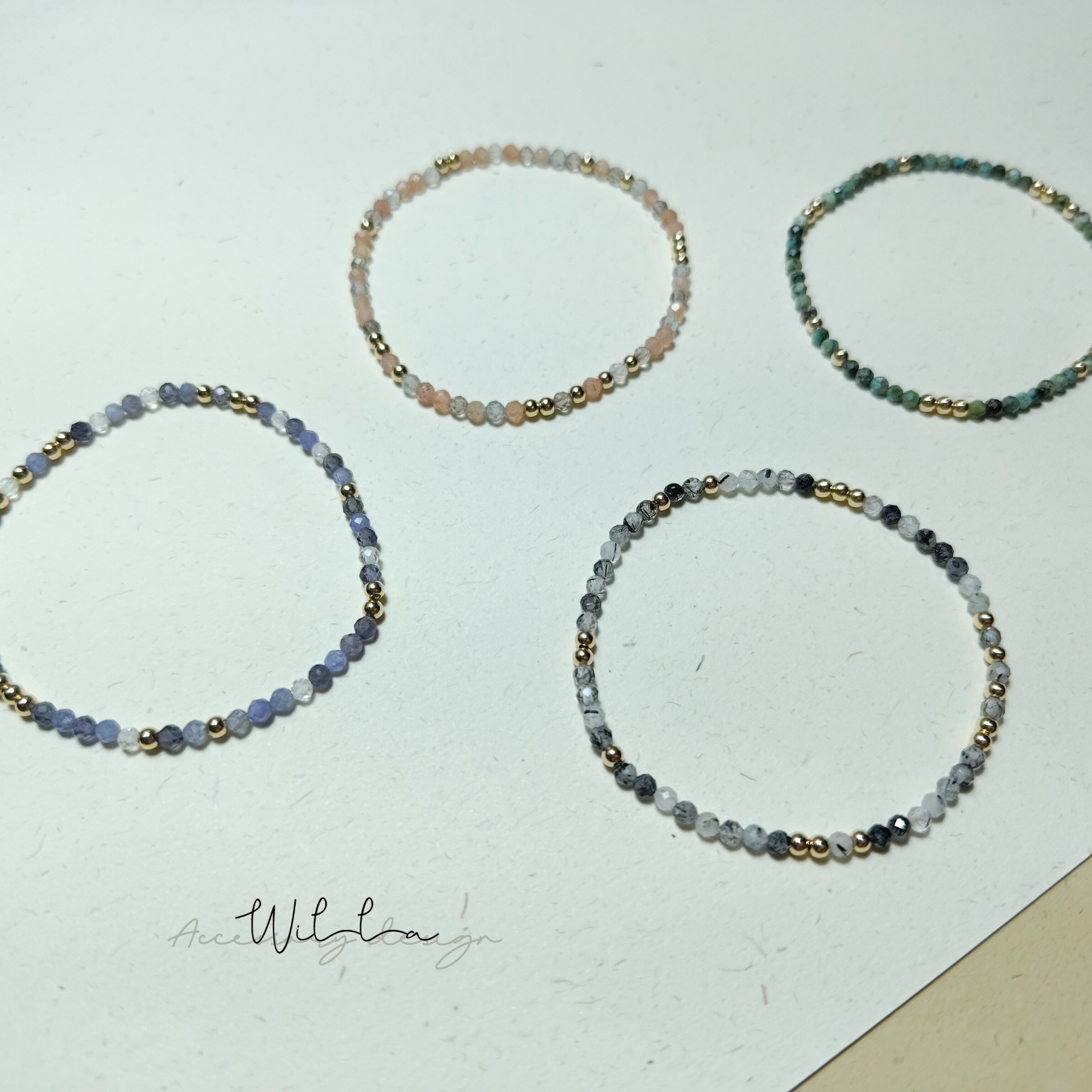 ≡Willa≡堇青石 坦桑石 白水晶 迷你水晶手鍊 美國14KGF 設計手鍊 彈性款 輕珠寶手鍊 減肥石 穩定情緒 專注 | 蝦皮購物