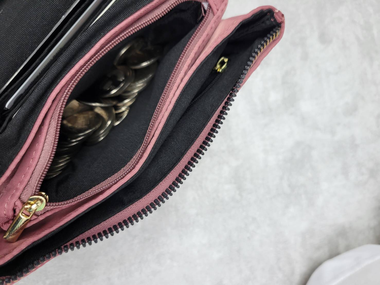 （台灣現貨）MIZZUE RS019 三層厚磅防水尼龍多功能小包 手拿包 多層包 零錢包 卡片包 長夾包 手提包 斜背包 | 蝦皮購物