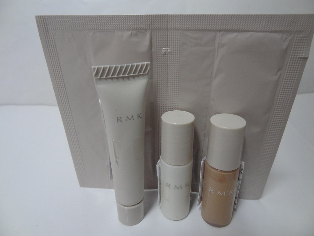 RMK 完美無瑕粉底液 3ml 試用瓶 RMK 水凝修顏粉凝露 #01 明亮色 期限2025年【領券免運】 | 蝦皮購物