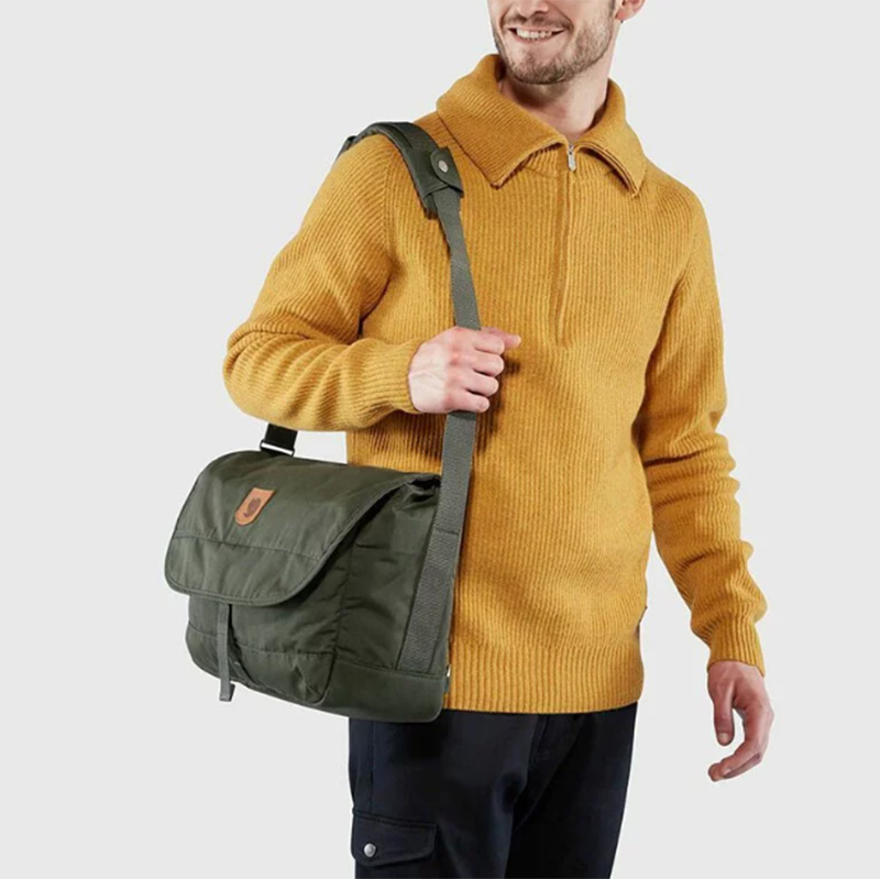 【Fjallraven 北極狐】Greenland Shoulder 12L 單肩背包 黑 深森綠 斜背包 23154 | 蝦皮購物