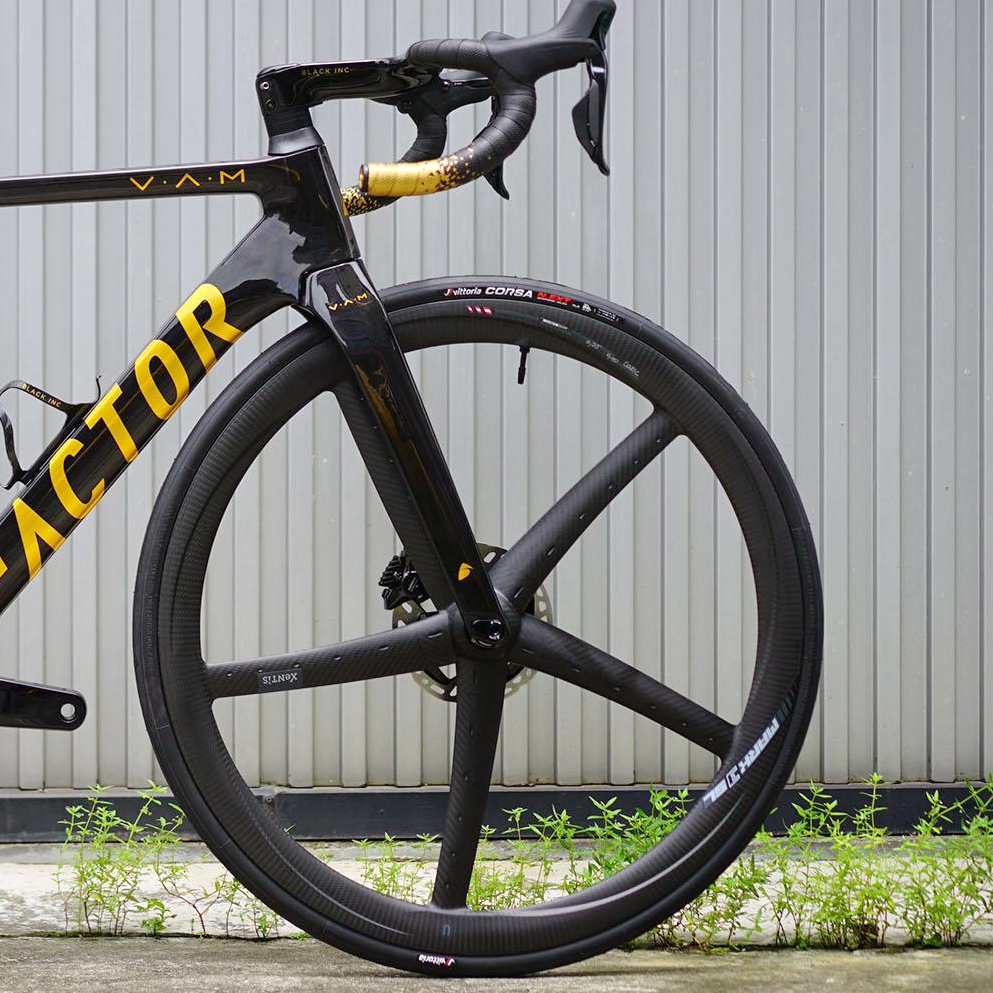 XeNTiS Mark 3 SL 奧地利五刀輪 公路車700c 碳纖刀輪 黑星海星1430g > BIKEfun拜訪單車 | 蝦皮購物