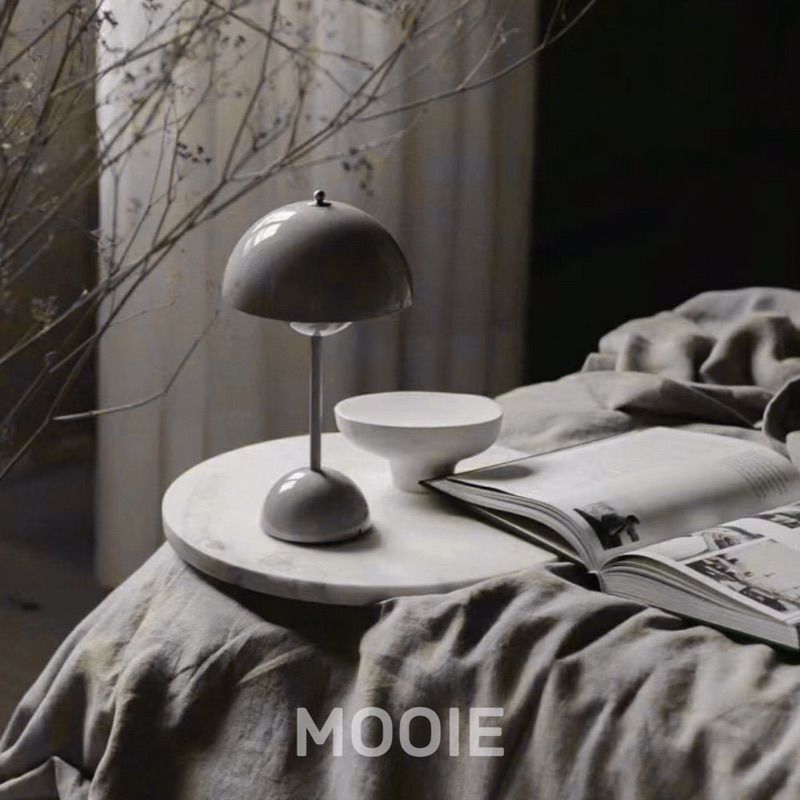 【MOOIE】現貨24H出貨 小紅書款 丹麥北歐風花苞燈 檯燈夜燈 觸摸開關 充電款 | 蝦皮購物
