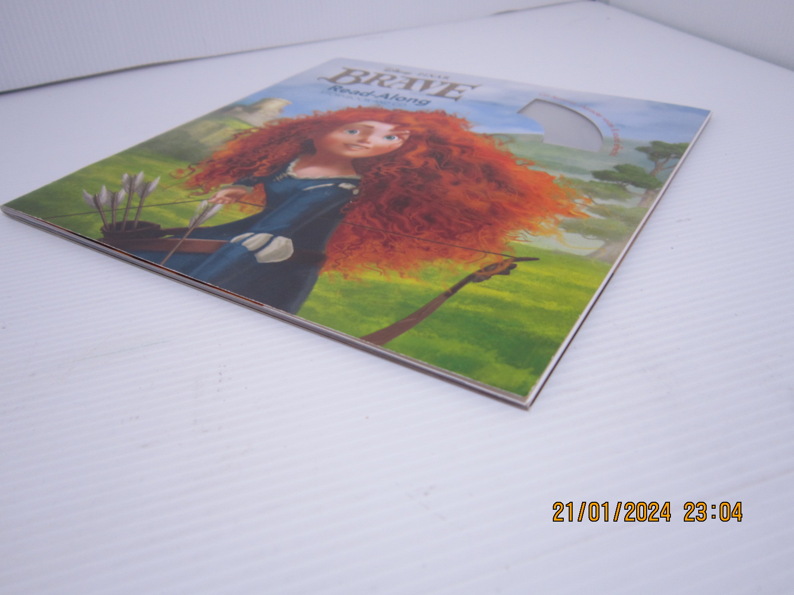 「二手書」(附CD) DISNEY Pixar Brave 迪士尼 Read Along 英文讀本 | 蝦皮購物