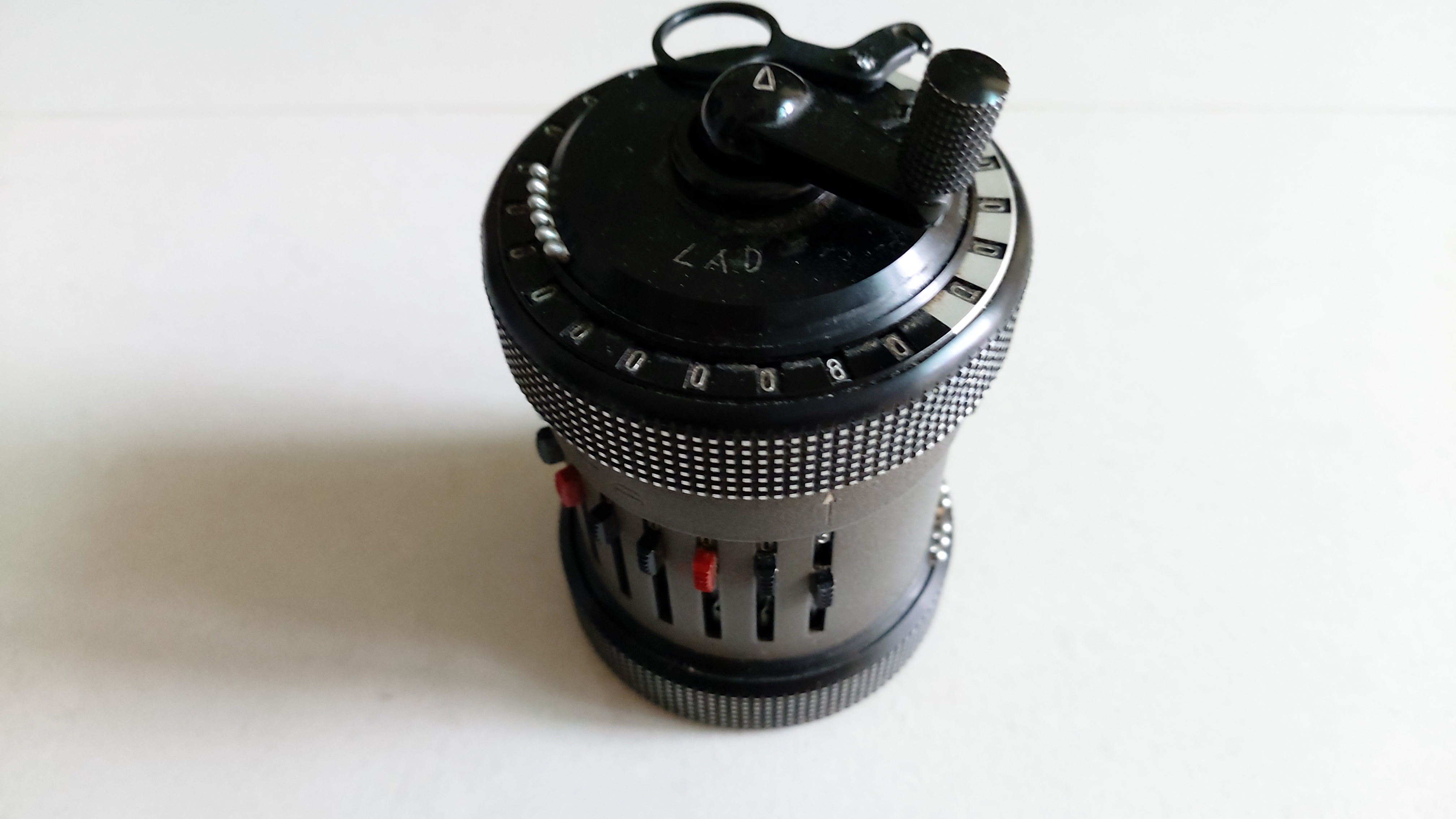 CURTA Calculator Type II 科塔 機械式計算器 手搖 加減乘除 展示品 微型計算器 | 蝦皮購物