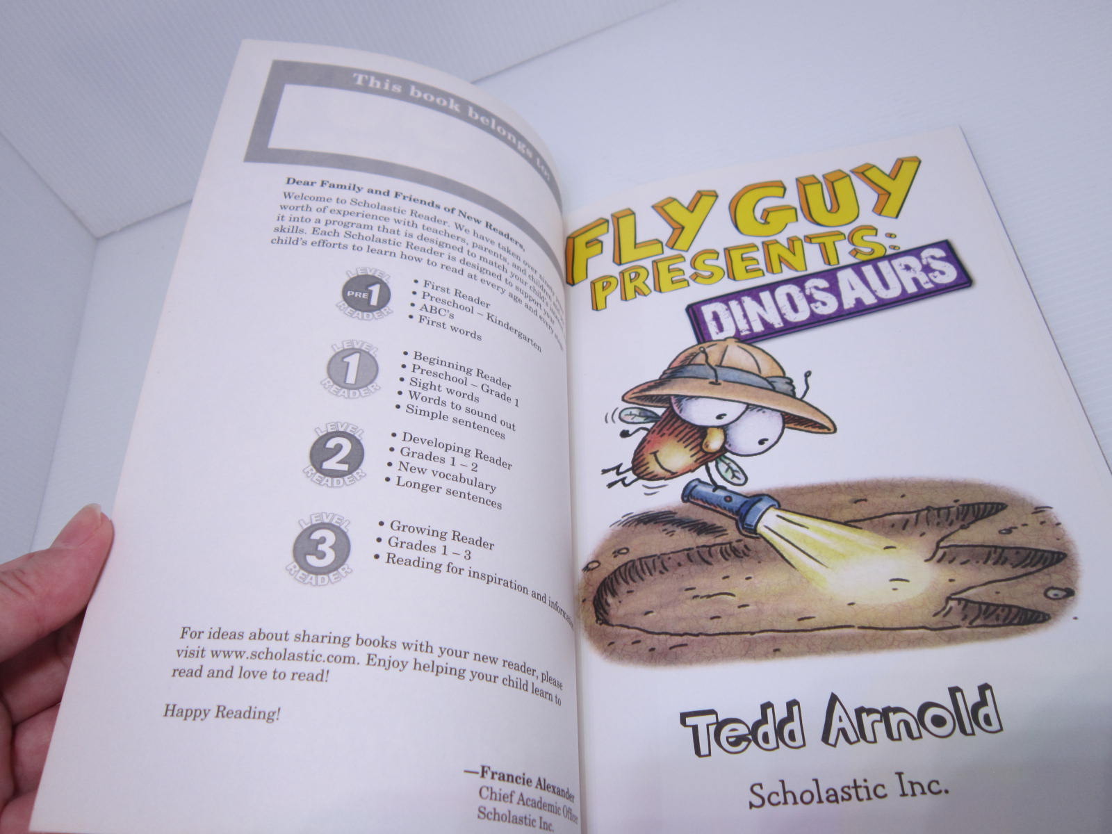 「二手書」Scholastic Fly Guy Presents Dinosaurs 英文讀本 Tedd Arnold | 蝦皮購物