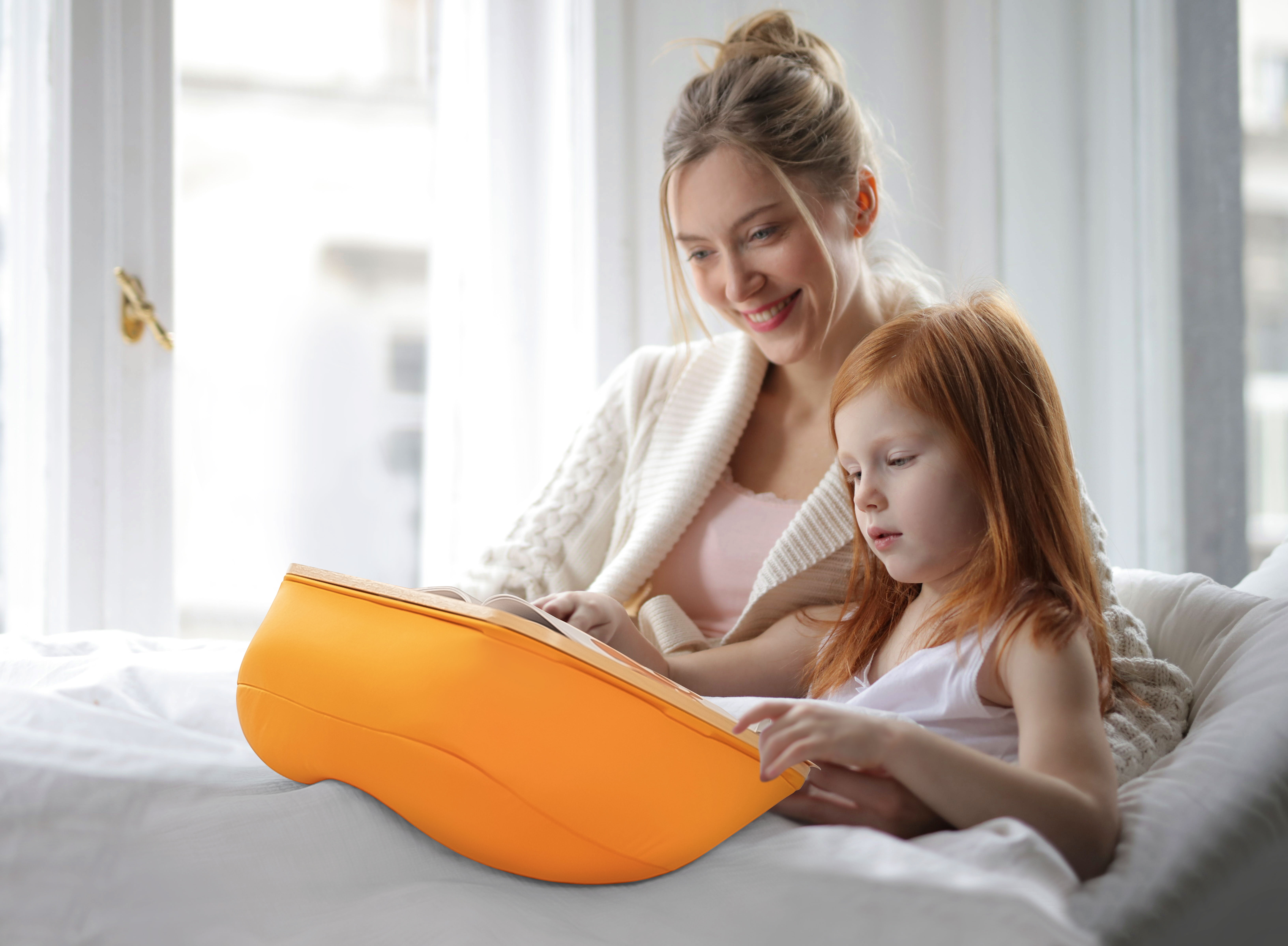 【瑞米 Raymii】 NDA-1 時尚舒適抱枕閱讀架 閱讀抱枕支架 閱讀支架 書架 平板支架 平板架 | 蝦皮購物