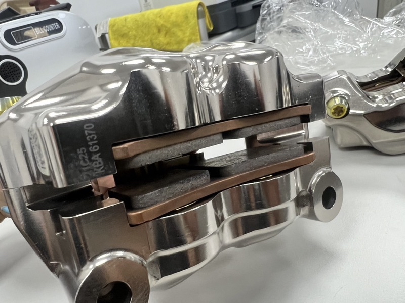 一對BREMBO MOTO HPK GP4RX 卡鉗 鍍鎳 100mm 豐年俐 公司貨 無卡 鈦螺絲 鈦活塞 | 蝦皮購物