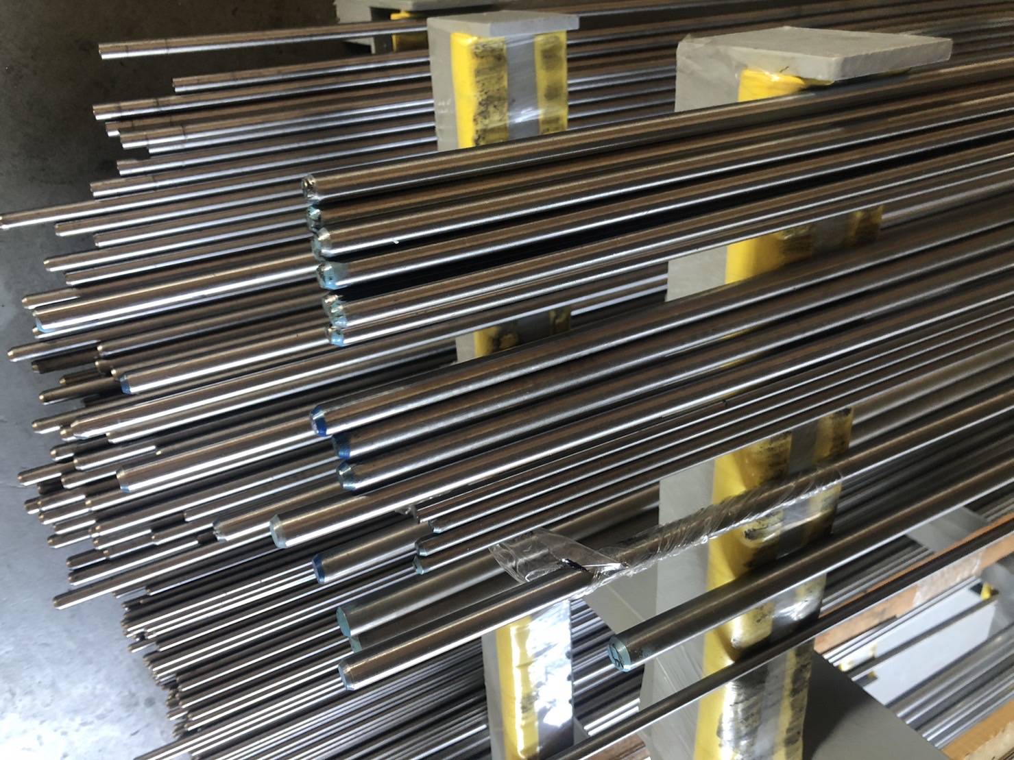 SUS303 304不鏽鋼圓棒 圓柱 六角棒 六角柱 外徑8mm~50mm 可裁切 零售 公斤計價 免費報價 聊聊詳談 | 蝦皮購物