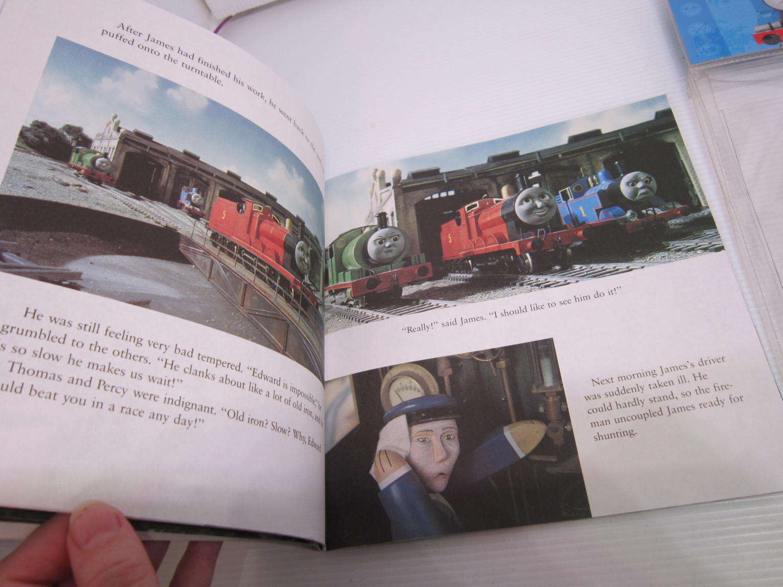 「二手書」(附CD) A Cow on the line Thomas the Tank Engine 英文讀本 | 蝦皮購物