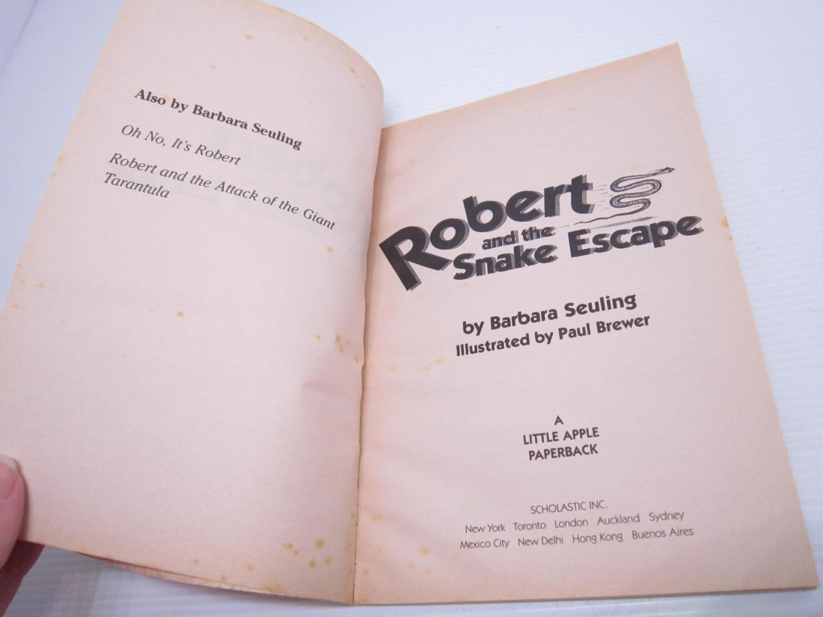 「二手書」 Scholastic Robert and the Snake Escape 英文讀本 Seuling | 蝦皮購物