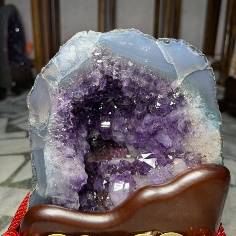 洞深8.5公分♥️頂級巴西 紫水晶洞 ESPa+ 6.55kg ️共生瑪瑙邊 鈦晶 骨幹水晶 紫晶洞 水晶洞 晶洞 招財 | 蝦皮購物