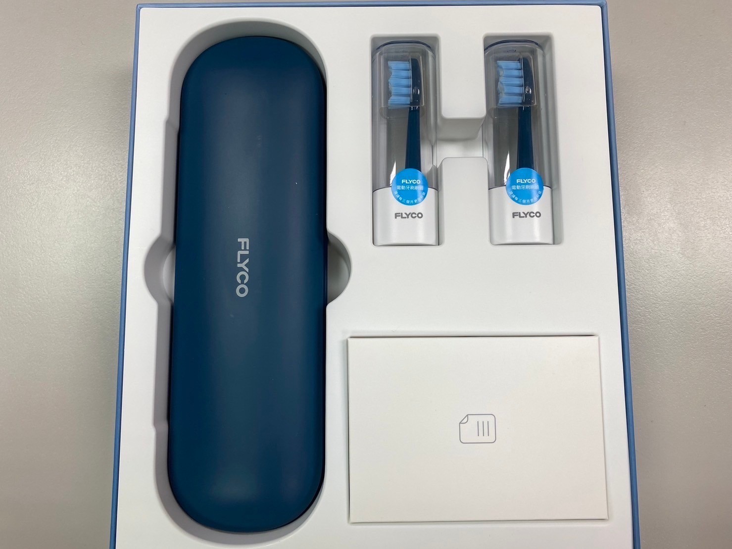 FLYCO FT7105TW 電動牙刷 獨家弧面設計 無線充電 保固兩年 內附充電牙刷架 附刷頭 音波電動牙刷 抖音熱賣 | 蝦皮購物