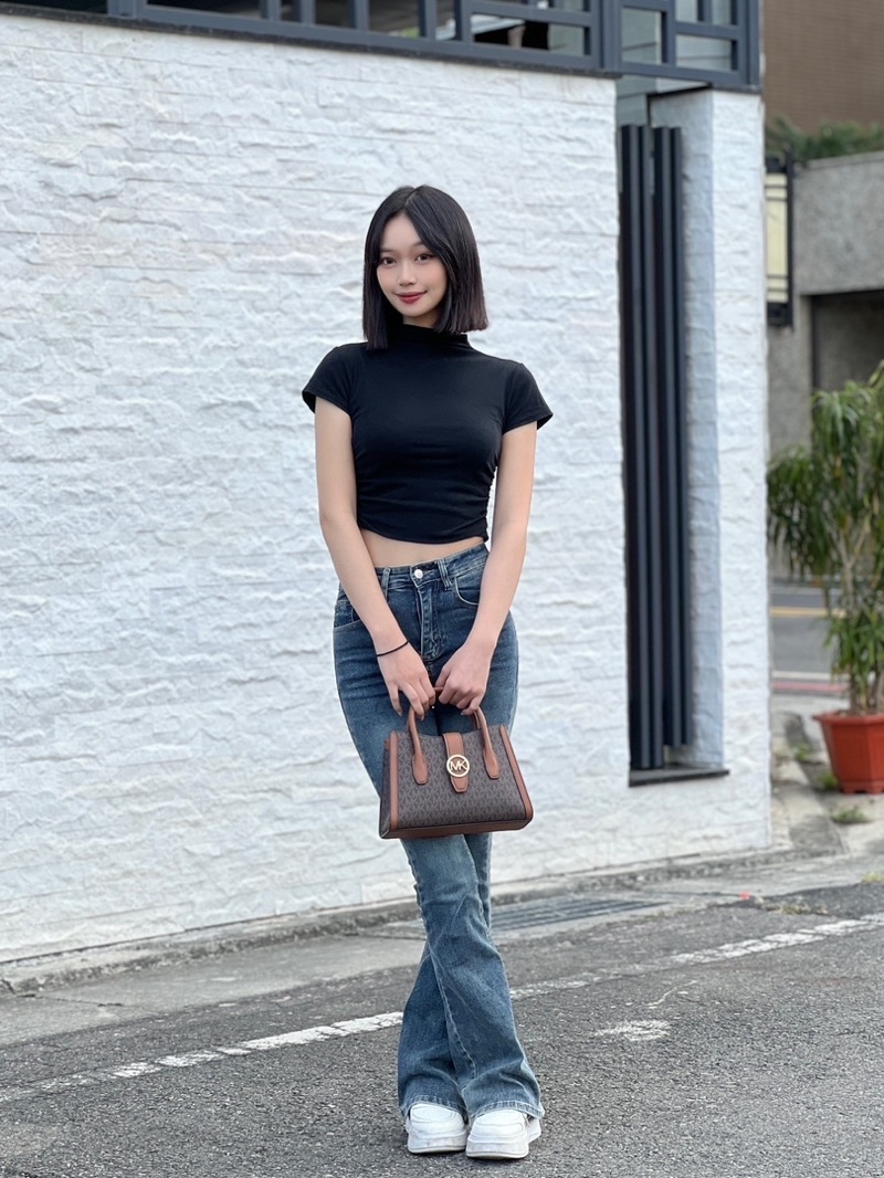 【New START精品服飾-員林】現貨 Michael Kors MK Gabby 立體圓釦 手提包 側背包 | 蝦皮購物