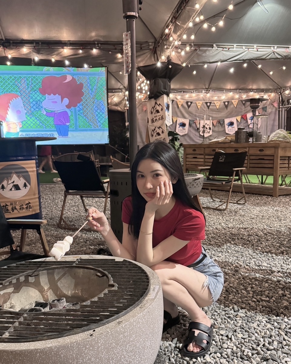 【CHING'S自訂】現貨 短版彈性圓領基本短袖TEE S-L 11色 分尺寸 女裝 短版 T恤 短T 休閒 合身 素面 | 蝦皮購物