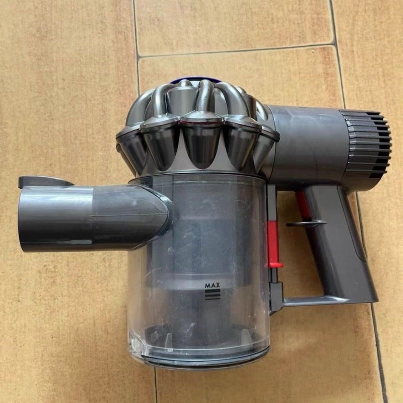分期12期電池已換全新！含充電器+電池🔋+吸頭二手Dyson無線吸塵器，DC61/62/74 | 蝦皮購物